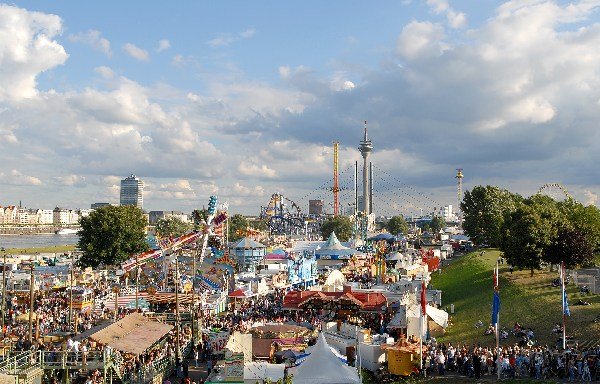 German Fest Spectacle in Düsseldorf, “Biggest Fun Fair on the Rhine” is ...